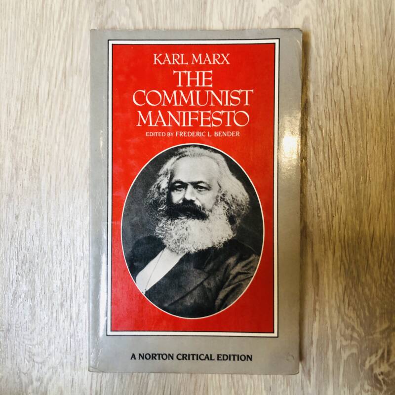 The communist manifesto - Kuwait Bazar Books